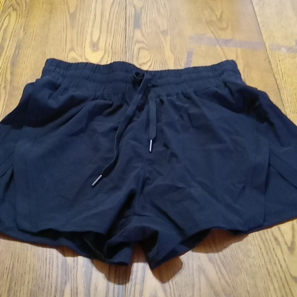 HALARA | Shorts | Halara Women Shorts Black Medium New Pilates Workout ...